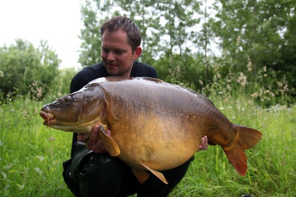 CarpFeeling - Dé mooiste en grootste karper site van NL en BE